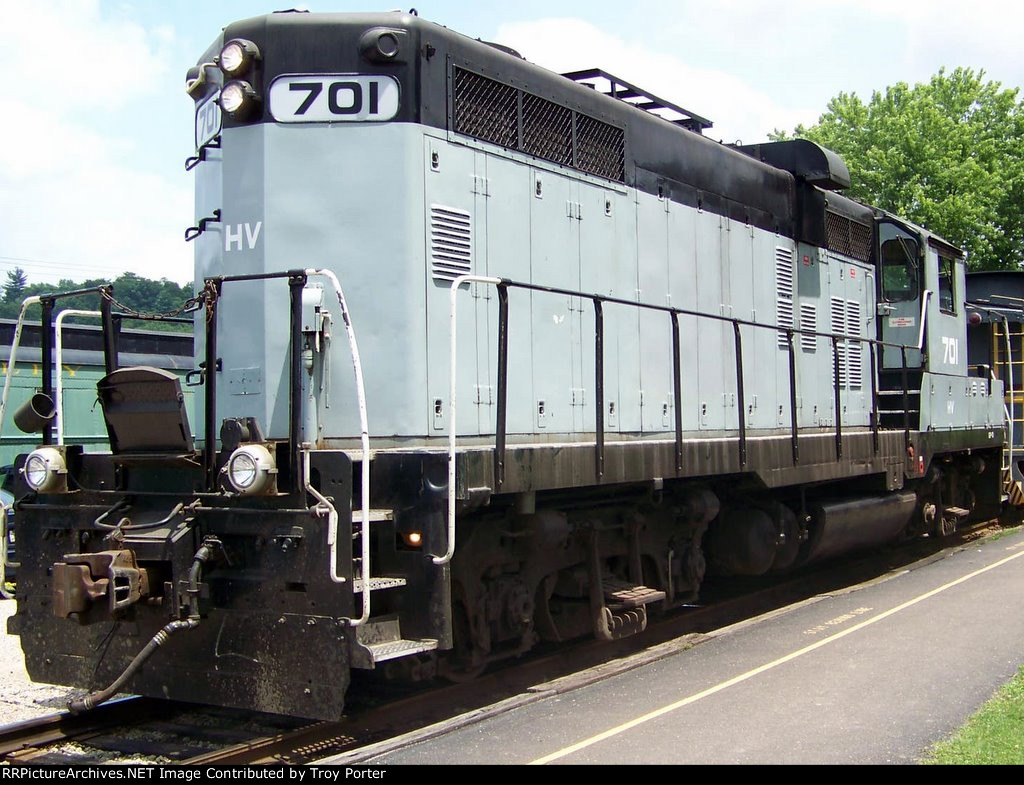 HV 701 Long Hood Forward